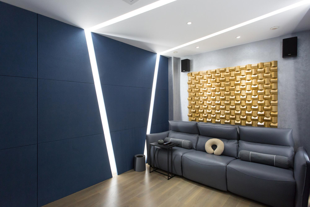 Tavan suspendat acustic în zona home-cinema - Entuziasmat